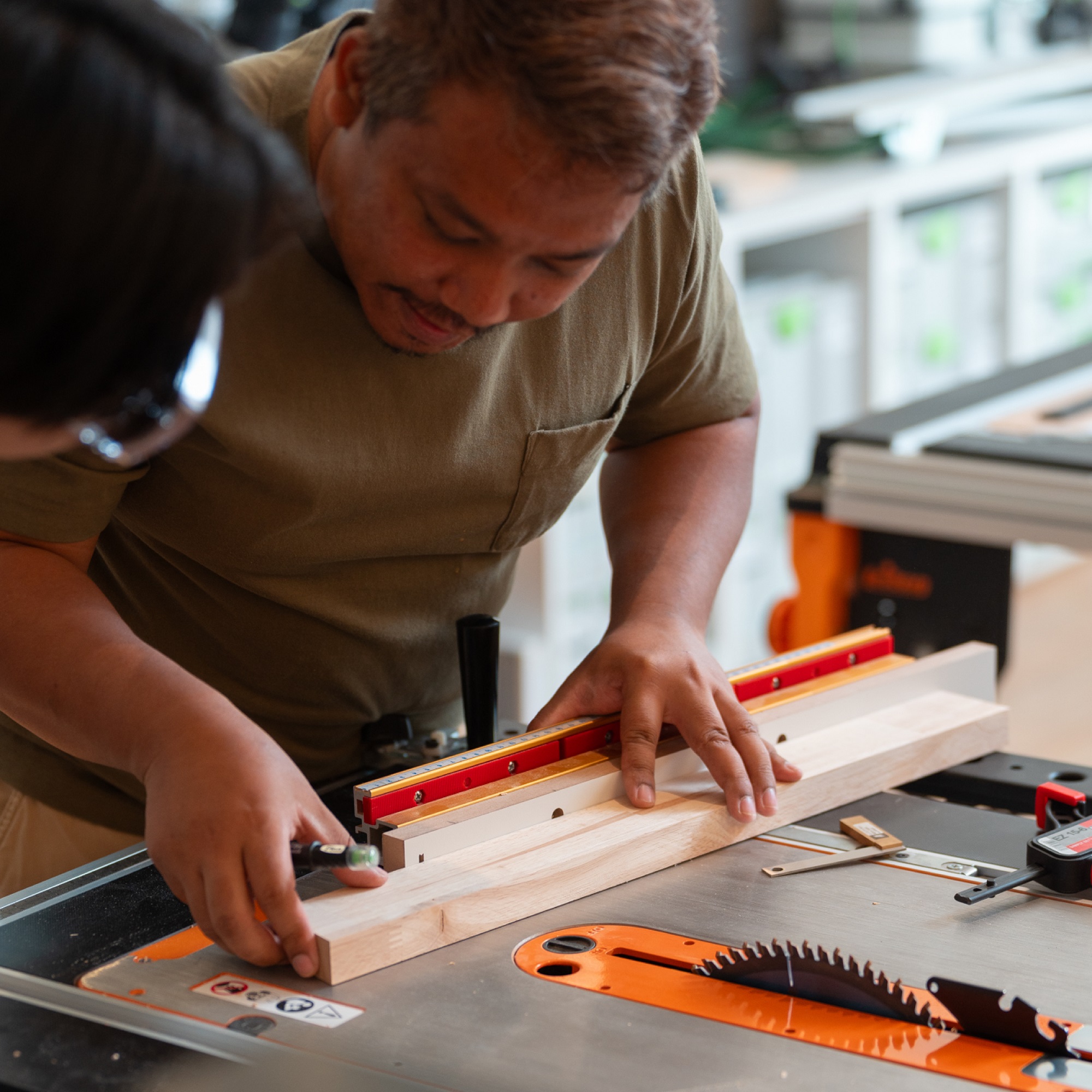 คอร์สสอนทำเก้าอี้ไม้จริง 4 ขา มือใหม่ก็เรียนได้ จบภายใน 1 วัน ...